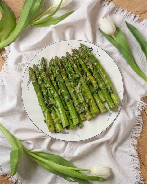 Как вкусно приготовить спаржу Madame Vorger