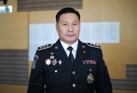 Цагдаагийн алба хаагчдад орон сууцны батламж гардууллаа