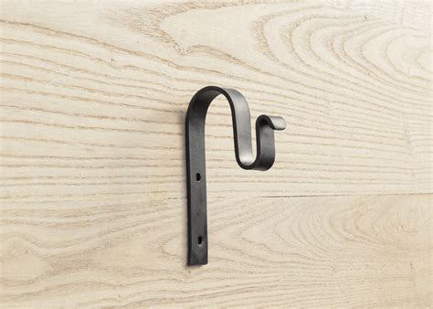 B Bracket Nights In Iron