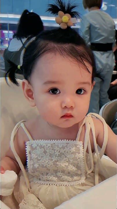 早就变了，不信你看看13个月前的自己，样貌，体重，80码，我的女儿已悄悄的长大，破茧成蝶。 逆袭变装挑战 骗你生女儿 人类幼崽成长记 Youtube