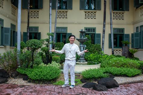 พระตำหนักพระวิมาดาเธอ ต้น สุชาติ ชวางกูร