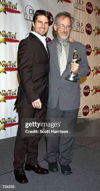 150 Tom Cruise Steven Spielberg 2002 Photos And High Res Pictures Getty