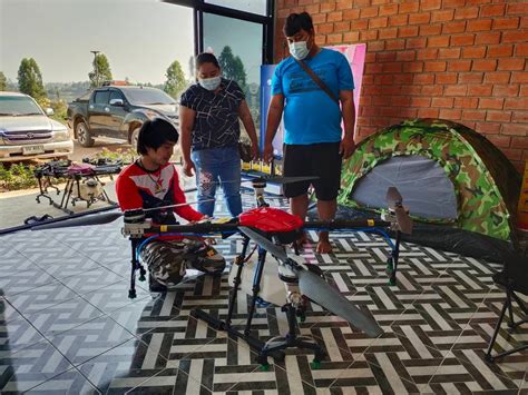 ส่งมอบขนาด 17 ลิตร 4 ใบพัด อะกรีเทคโดรน Agritech Drone