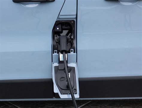 Test Drive Renault Trafic E Tech Electric