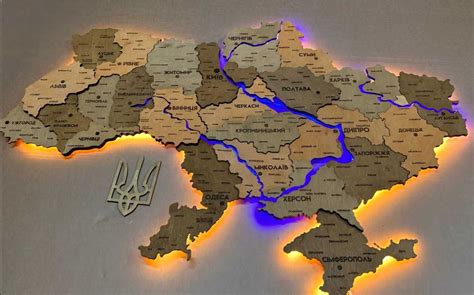 Карта України з підсвіткою і річками Мапа з детальною топогфією 7 229