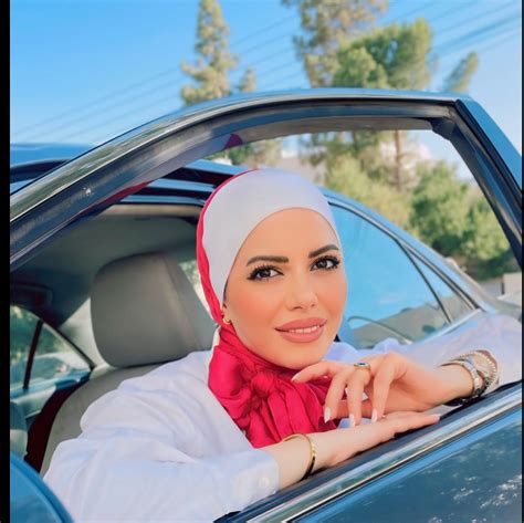 الجمال ليس فقط شيئاً نراه بل هو شئ نكتشفه روح جميلة و فِكر جميل أخلاق