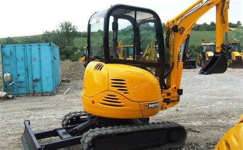 Мини экскаватор Jcb 8025 Zts в аренду в Минске