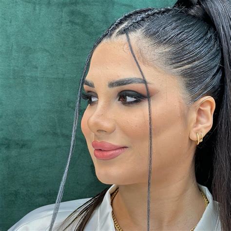 ‎میکاپ بامرجان‎ ‎💎 ب نظرم رژ نود وسایه اسموکی همیشه جذابیت داره😍نظر