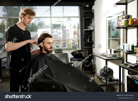 Man Hair Saloon Images Stock Photos D Objects Vectors Shutterstock