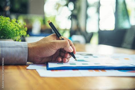 Excel Stat Spreadsheet Business Analytics Graph Statistic With Graph