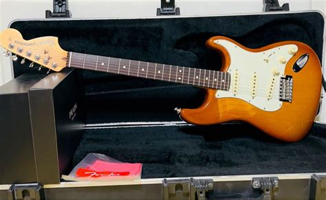 Fender Stratocaster Usa 75th Anniversary Honey Burst Hobbies And Toys