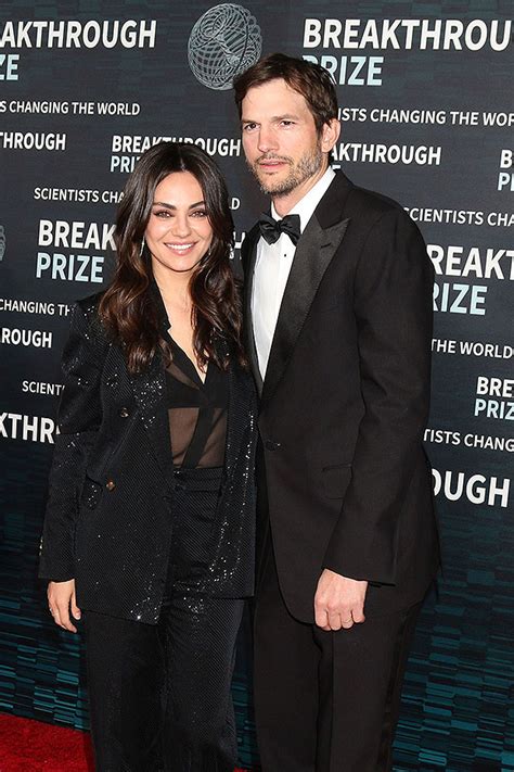 Ashton Kutcher And Mila Kunis Are Seen At Farmers Market In La