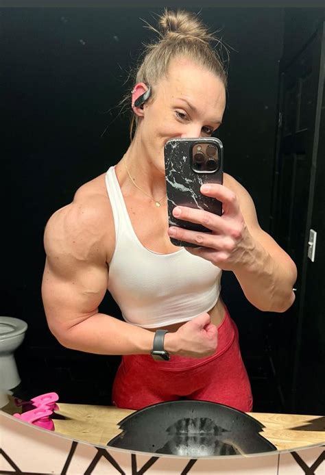 Ig Blakeleeortega Rmusclegirllove