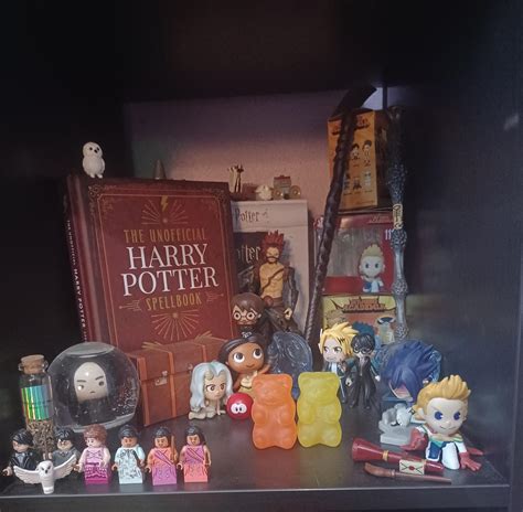 My Nerd Shelf R Collections