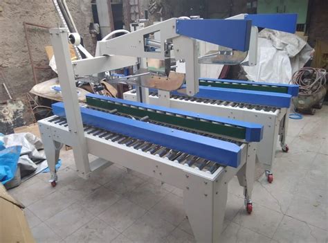 Automatic Flap Folding Carton Sealer At ₹ 175000 Dholka Id 2850378460662