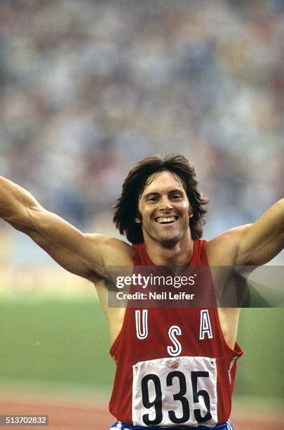 Bruce Jenner 1976 Photos And Premium High Res Pictures Getty Images