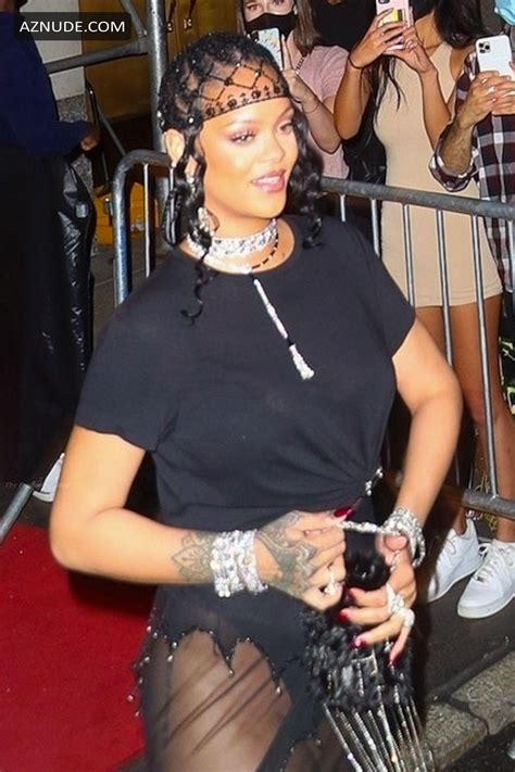 Rihanna Sexy Flashes Her Bottom As She Hosts Met Gala After Party In