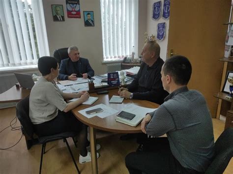 Николай Михайлов Сегодня 27 апреля провел оперативное совещание с заместителями главы и