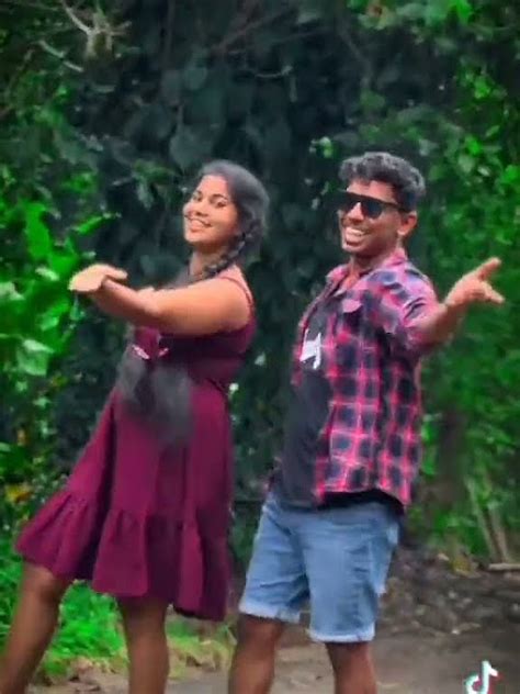 3පෝෂ ෆැම්ලි අක්කගෙයි අයියගෙයි නැටුම ලස්සනයි Youtube