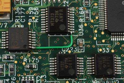 Introducción al hardware concepto tipos ejemplos y relación con el software