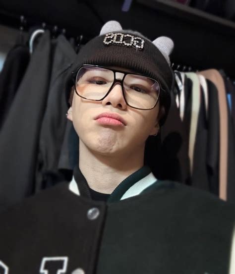 ‘아이돌픽 강다니엘 캠퍼스룩이 가장 잘 어울리는 아이돌 [da 차트]