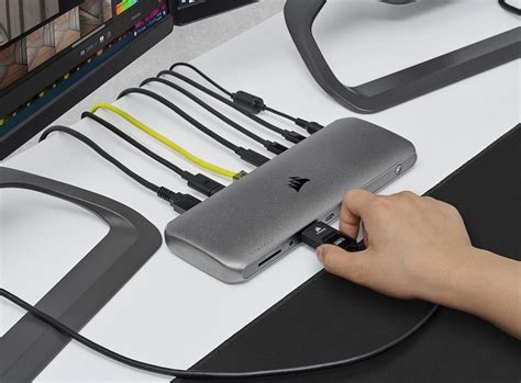 Coarsair Tbt Thunderbolt Dock Geeky Gadgets