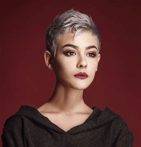 15 Best Edgy Pixie Cuts To Try In 2025 Hairstyle Camp