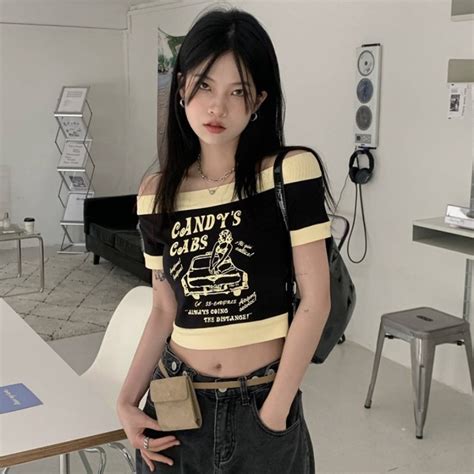 하프닌 레몬 배색 오프숄더 레터링 프린팅 크롭 여름 썸머 짧은 봄 반팔 캐주얼 스트릿 빈티지 레트로 여리 슬림 딱붙는 탑 티셔츠