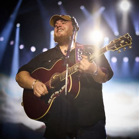 Luke Combs 🎤 On Instagram Growin Up And Gettin Old Tour Santa Clara