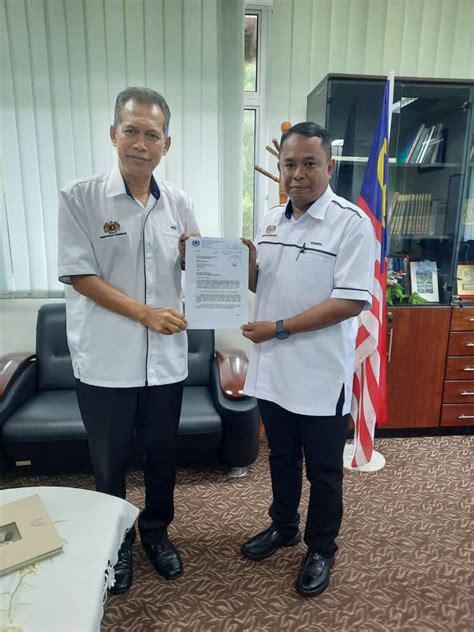 Ppd Pekan Encik Khairul Azian Bin Mat Khari Penolong Pegawai Pendidikan Daerah Sektor