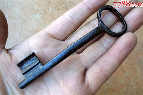 锁具收藏190201 清末民国大号波浪齿实心牢房铁钥匙10cm 铁锁铁钥匙 7788商城七七八八商品交易平台