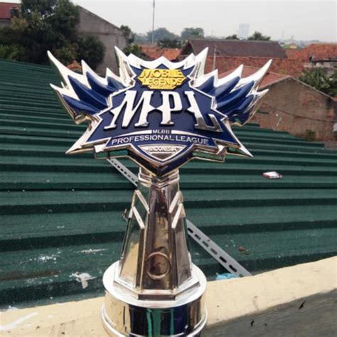 Jual Piala Trophy Mobile Legends Mpl Costum Tinggi 30 Cm Kota Tangerang Tb Timah Bangka