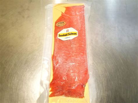 上物！天然紅鮭スモークサーモン スライス 通販・販売 築地お取り寄せ市場