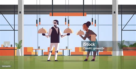 접시 로봇과 트레이를 들고 웨이트리스와 로봇 웨이터 대 인간 서 함께 인공 지능 기술 음식 제공 개념 현대 레스토랑 인테리어 전체 길이 수평 로봇에 대한 스톡 벡터 아트 및