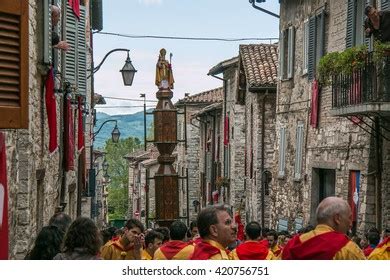 99 Imágenes De Festa Dei Ceri Imágenes Fotos Y Vectores De Stock