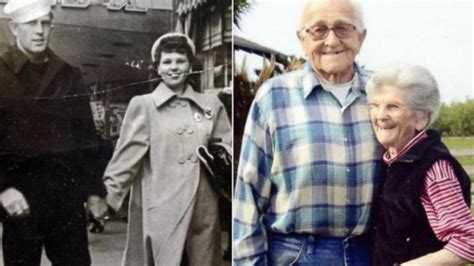 Real Life Notebook Couple Die Hand In Hand