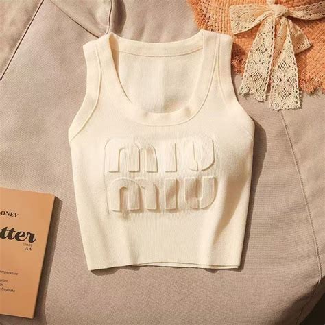 Майка Женский Miu Miu белый размер 48 Хлопок Повседневный Китай облегающий Надписи Логотип