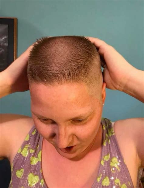 Pin On Flat Top Girls In Super Short Hair Flat Top Haircut Bald Look