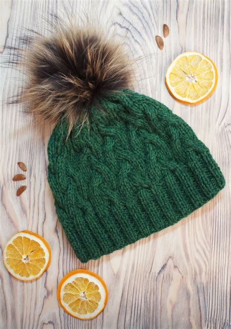 Шапочка с помпоном | Knitted hats, Knitting, Winter hats