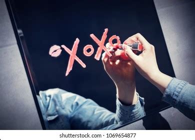Mirror Write Images Stock Photos D Objects Vectors Shutterstock