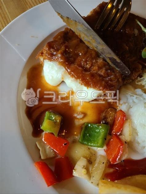 Food Plate 그릇 음식 포크 사진이미지일러스트캘리그라피 먹방요정마장댁작가