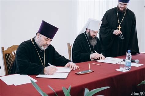 Подписано соглашение о сотрудничестве между Минской духовной семинарией и Смоленской духовной