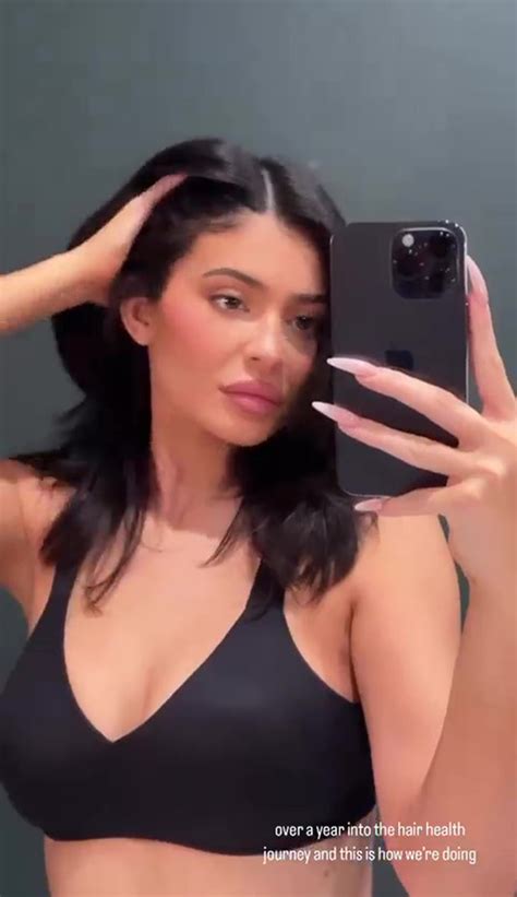 Kylie Jenner Shows Off Her Natural Hair Sans Wigs Or Extensions
