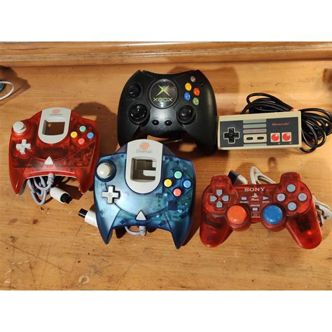 Video Game Controllers Nes Ps1 Dreamcast And Xbox