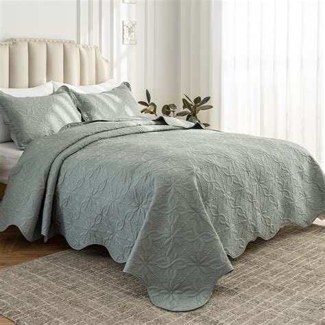 Auemtyn King Size Quilt Set 3 Pieces Soft Lightweight Summer Bedspread Reversible Microfiber