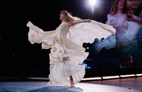 경제 흔든 테일러 스위프트 이번엔 땅도 흔들었다…규모 2 3 지진 발생 전자신문