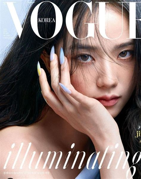 Pin By Ana Banana On Orsi In 2025 Metallic Hair Model Glam