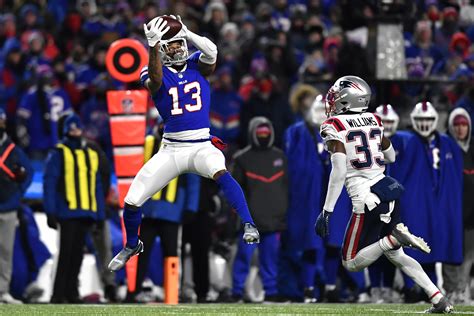 Josh Allen Throws Five Tds To Lead Bills Past Patriots