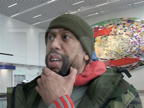 Cardi B S Team Telling People She S Pregnant