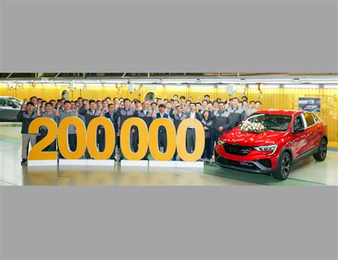 르노코리아자동차 부산공장에서 생산돼 국내는 물론 유럽 등 전세계로 수출 판매되며 큰 호평을 받고 있는 Xm3가 누적 생산 20만대를 돌파했습니다 한국자동차기자협회